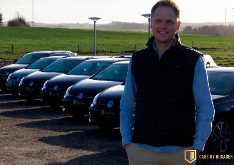 Holdet bag Cars By Riisager ApS | Cars by Riisager